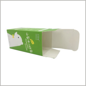 Baby lip balm packaging with hang tags | Cosmetic boxes